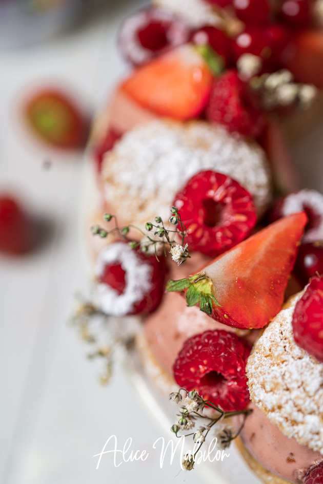 RECETTE COURONNE DE CHOUX AUX FRUITS ROUGES FAÇON PARIS-BREST - Alice ...